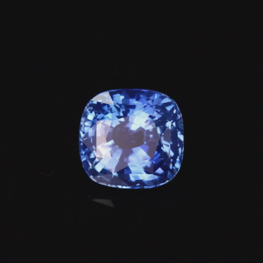 ~5.75ct Cornflower Blue Sapphire – Kashmir Blue